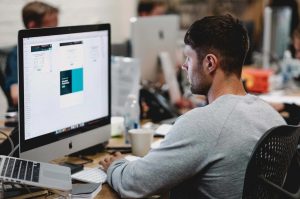 6 Best Ways To Make Money As a Graphic Designer - The Designest